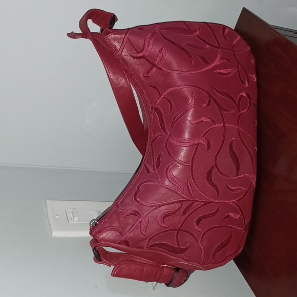 Stone Mountain Accessories | Bags | Beauty Red Embroidered Design Stone ...